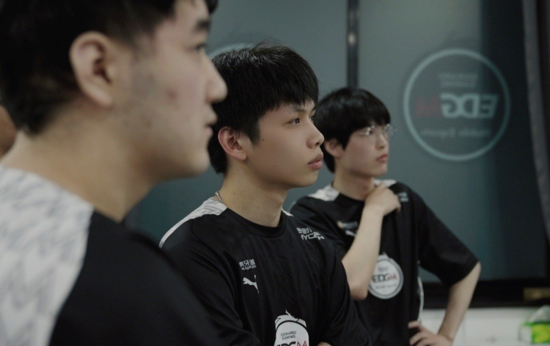 XYG三比一击败上海EDG.M，提前确认晋级季后赛，酷偕斩获两局MVP-王者荣耀官方网站-腾讯游戏