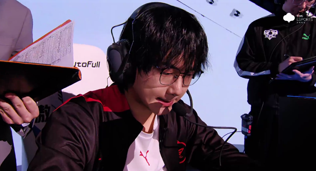 Fly关羽宝刀未老！RW3-2DYG差点掉B：笑影为狼队加油-王者荣耀官方网站-腾讯游戏