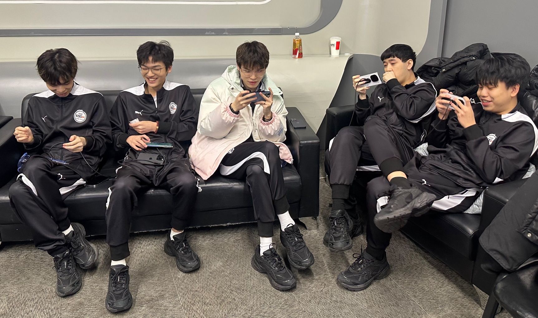 年前惊艳KPL，年后二连败！WB锁定S组，DRG击败EDGM-王者荣耀官方网站-腾讯游戏