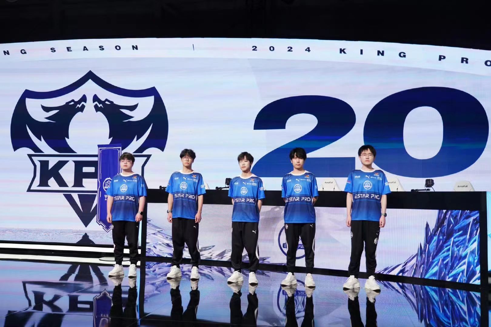 eStar2-4KSG，止步6强！花海落泪，直言自己不够好-王者荣耀官方网站-腾讯游戏