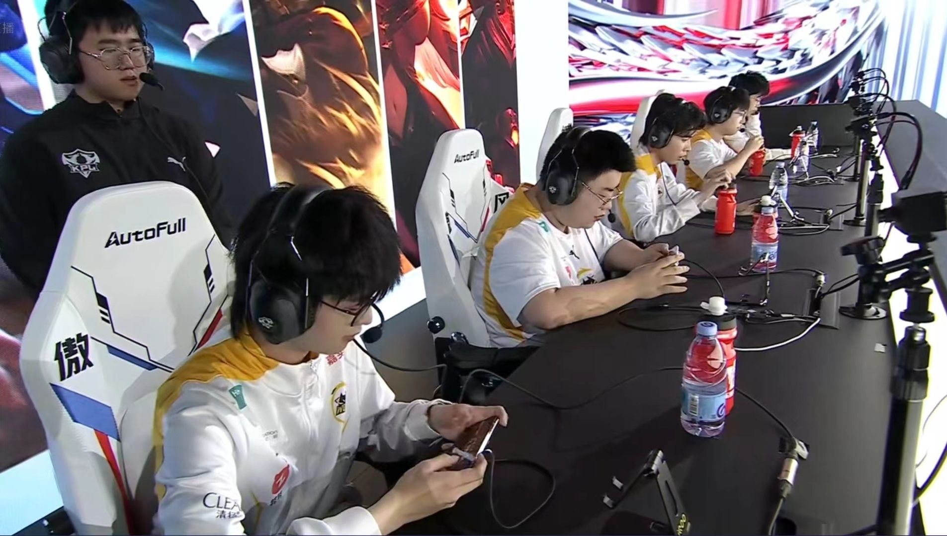 AG3-1狼队，锁定S1！季后赛首轮遭遇DRG，前3名稳了-王者荣耀官方网站-腾讯游戏