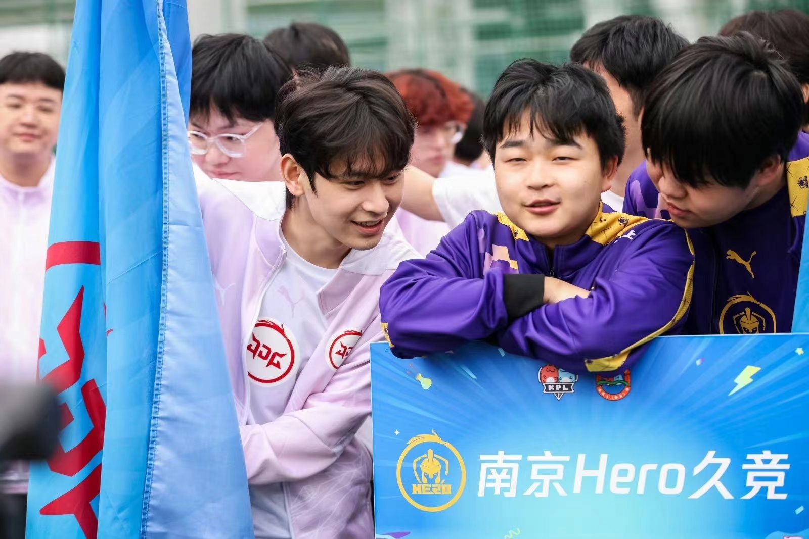 Hero官博炸裂了！1-3不敌EDGM，初晨回归，小泽拿5杀-王者荣耀官方网站-腾讯游戏