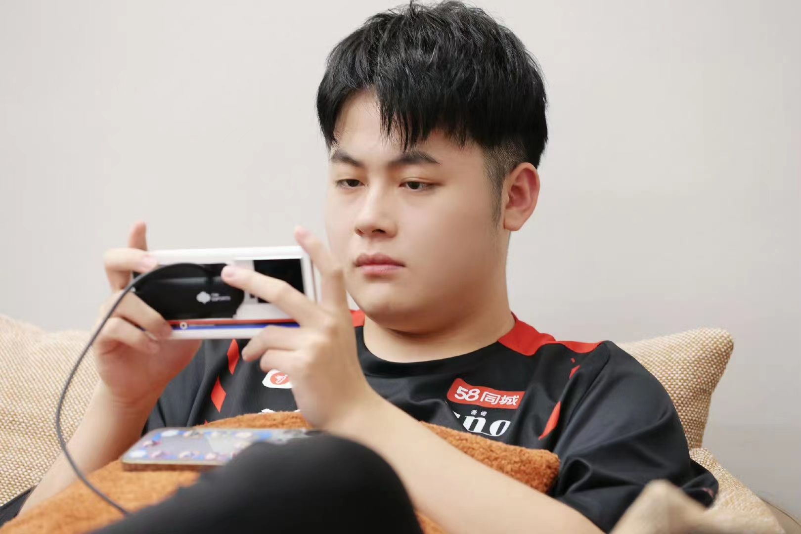 AG官博沦陷了！4周年庆典被狼队“送大礼”，Cat深夜发文：太失望-王者荣耀官方网站-腾讯游戏