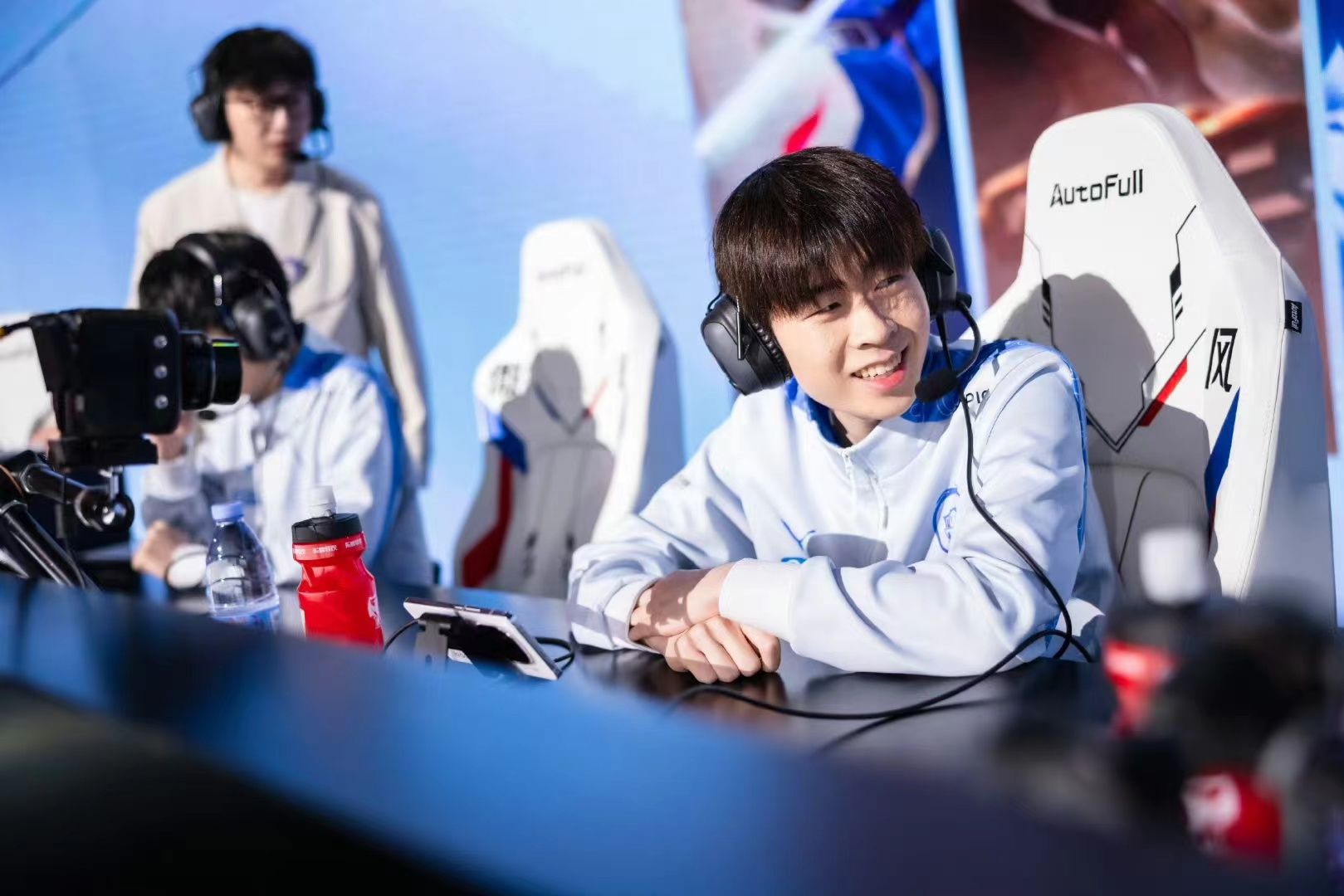 TTG0-3RW，季后赛门票飞了，kear深夜发文：引咎辞职-王者荣耀官方网站-腾讯游戏