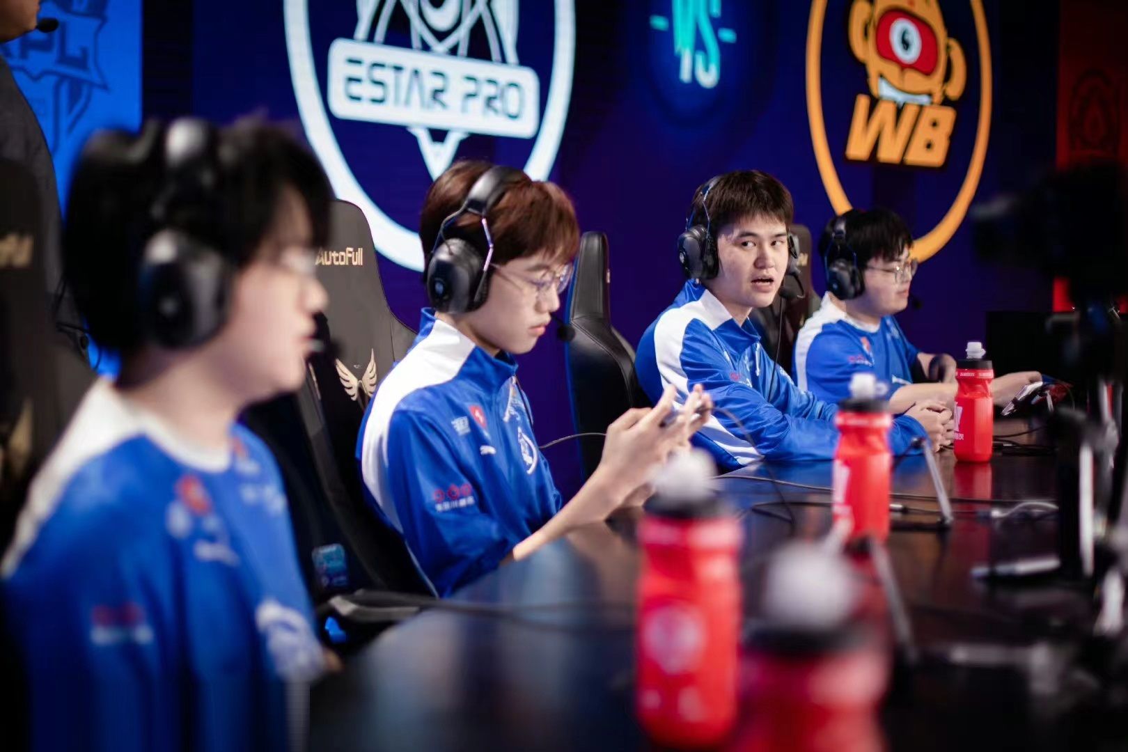 eStar1-4爆冷WB，止步6强！易峥赛后采访：可以接受，目标再夺冠-王者荣耀官方网站-腾讯游戏