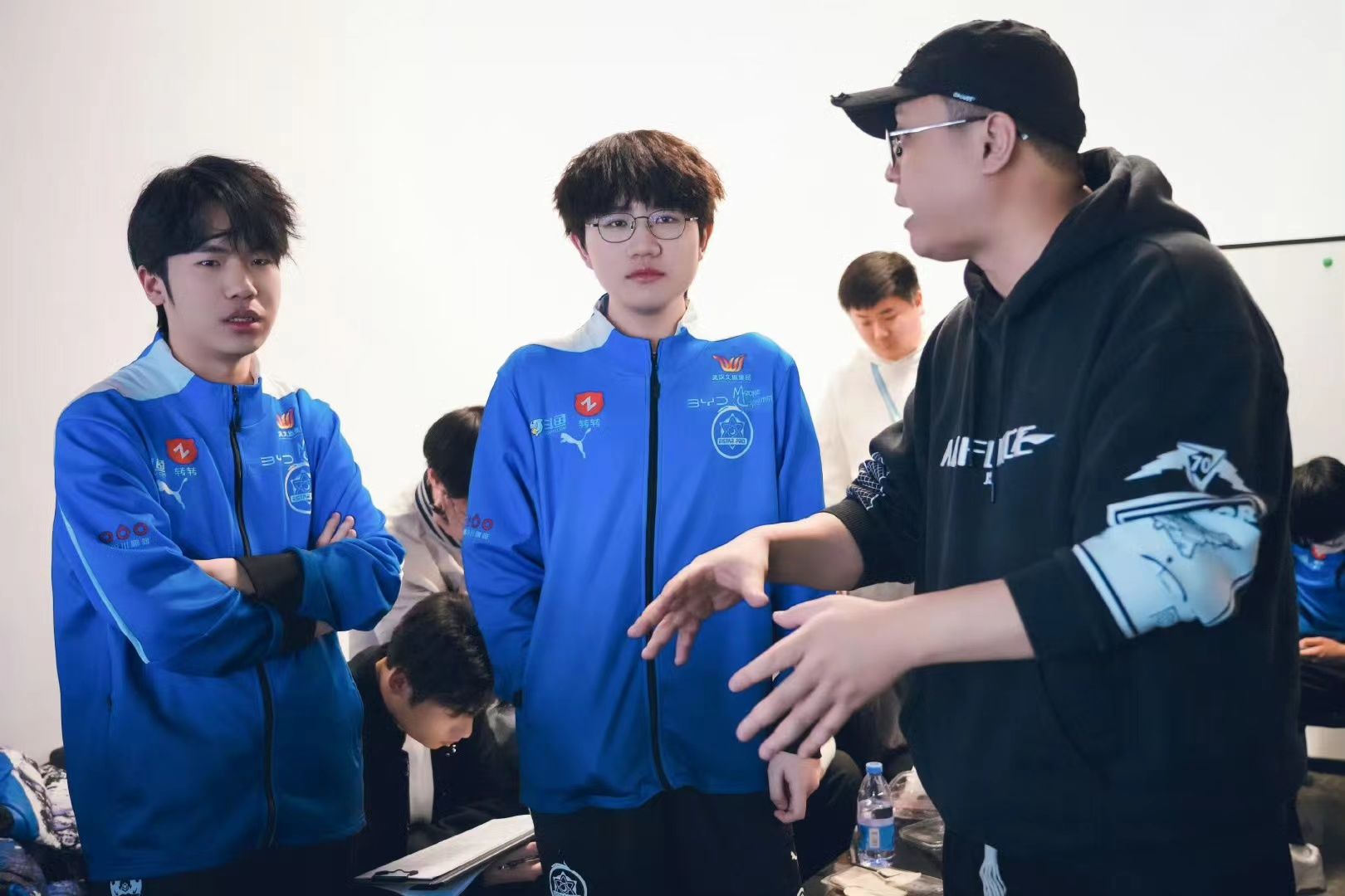 eStar3-2WE，4连胜锁定A/B卡位赛，坦然：冲出B组-王者荣耀官方网站-腾讯游戏