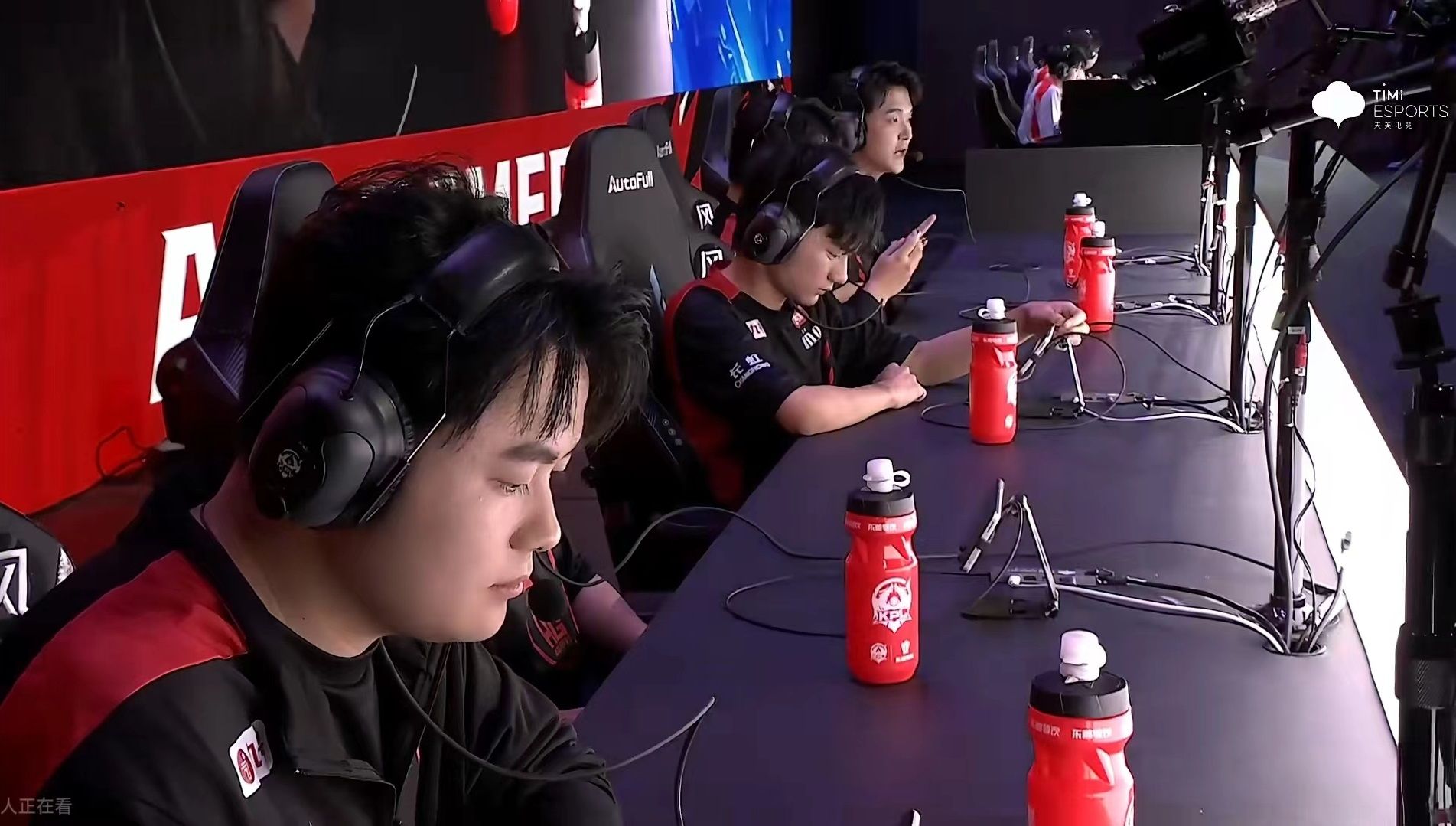 AG获得S组首胜！Cat带病打比赛，太乙真人出了3双“急速之靴”！-王者荣耀官方网站-腾讯游戏